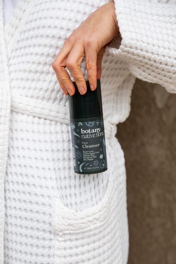 NATIVE FLORA FACE CLEANSER - Botany Essentials